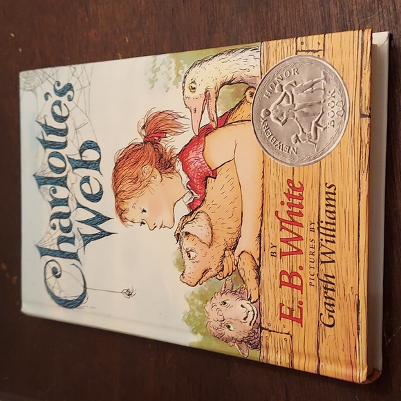 HarperCollins Publishers | Other | Charlottes Web By Eb White | Poshmark